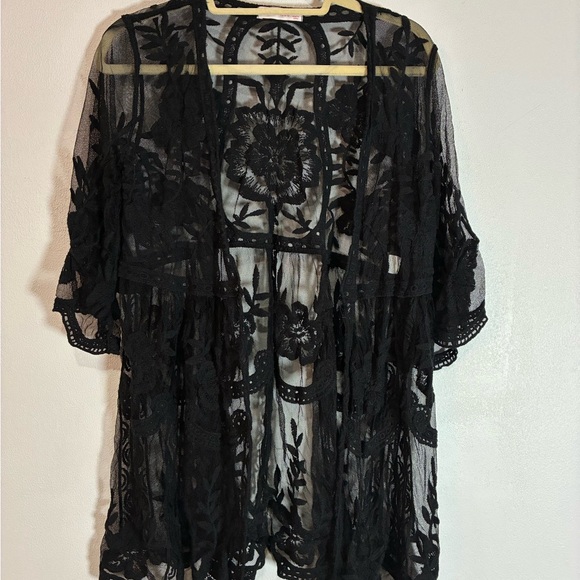 Ana & Rose | Intimates & Sleepwear | Boho Yet Flirty Black Lace Kimono ...